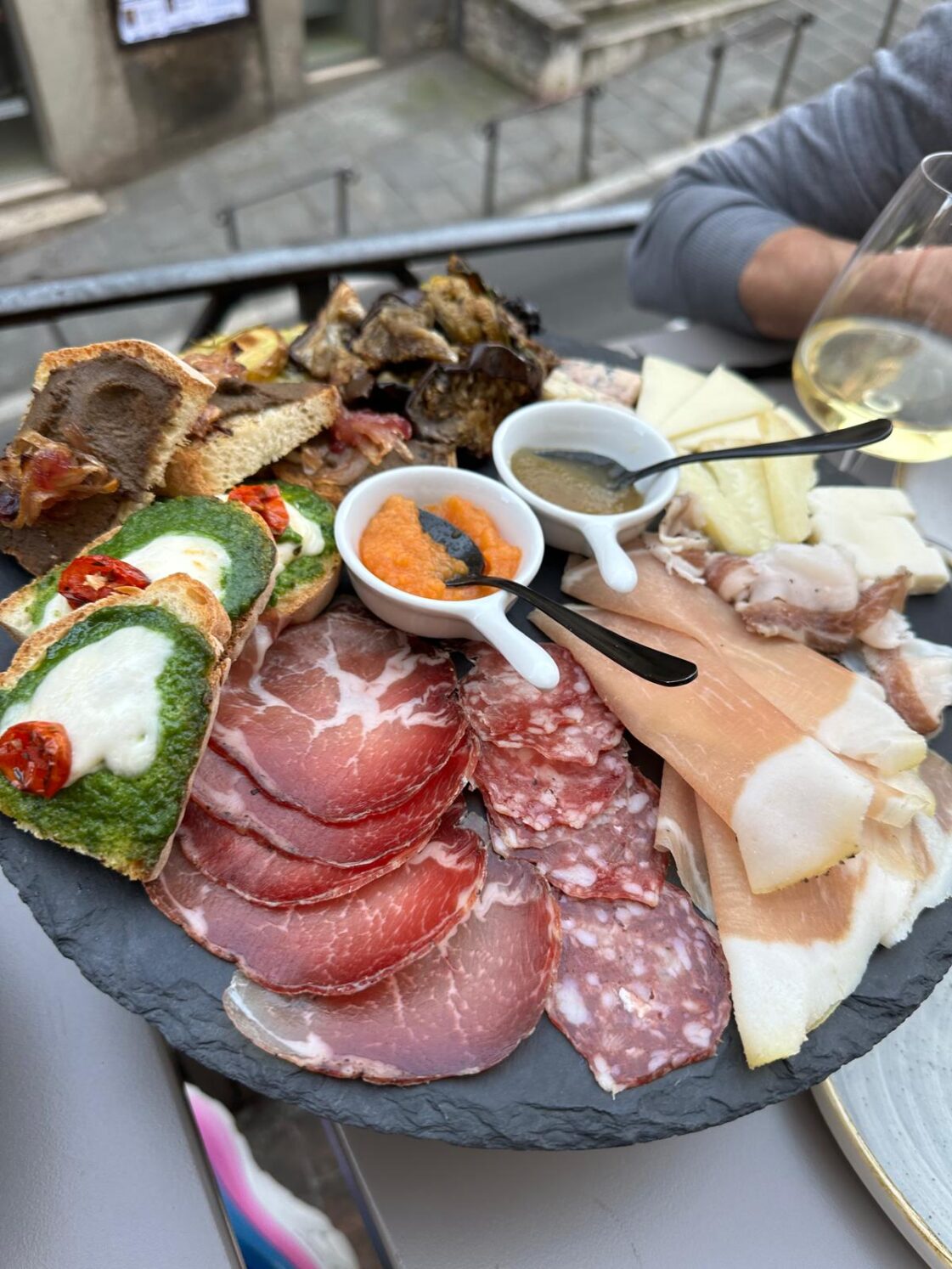 Eat Like an Italian: A Daily Schedule - Italy Beyond The Obvious