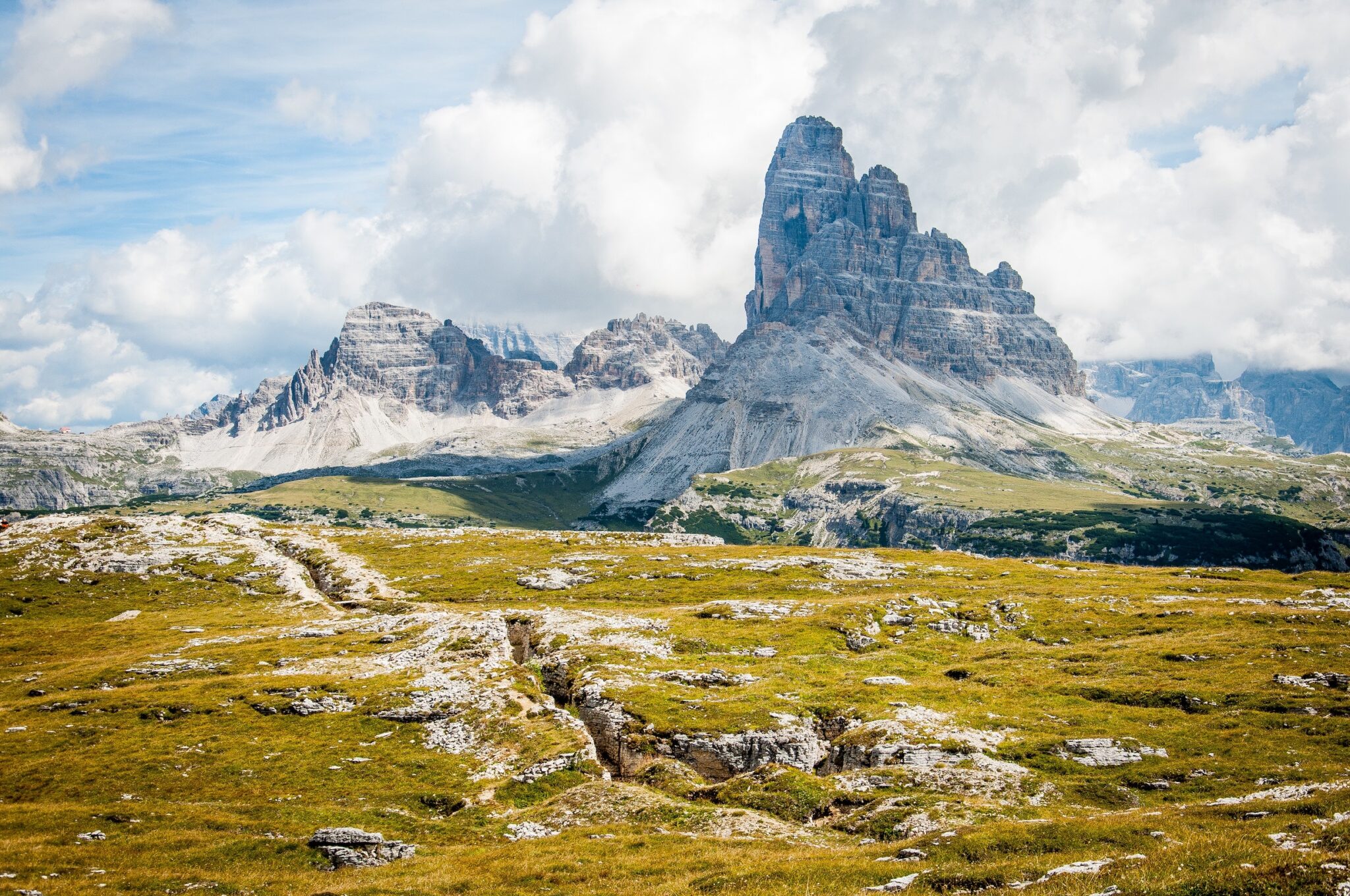 Hiking in Italy | Hiking in Cinque Terre | Hiking in the Dolomites ...